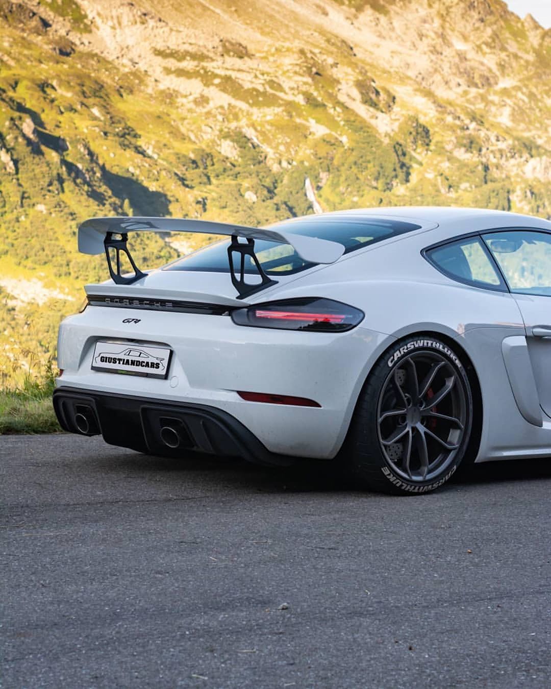 GT4 Wing Risers by RSNV - For 981 and 718 Porsche GT4